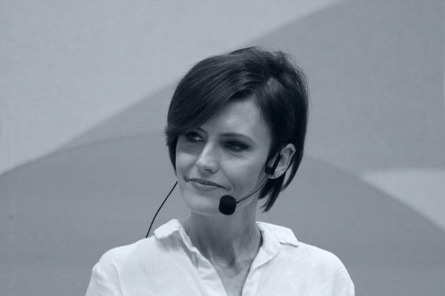 Edina Šečerović | MC_ONLINE